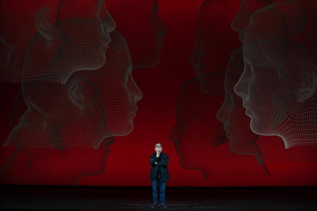 Plensa reimagina con su escenografía y vestuario el 'Macbeth' de Verdi en el Liceu