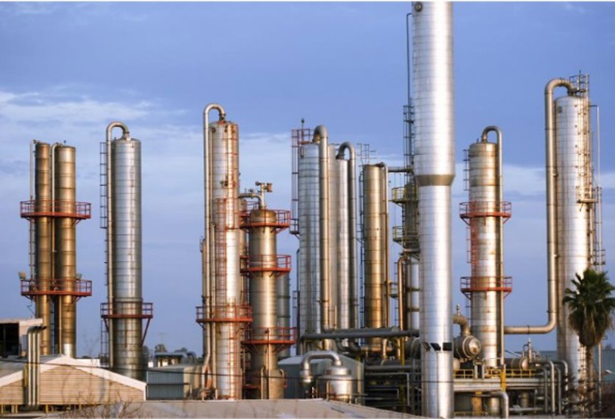 Ercros gana 63 millones (+45,5%) e ingresa 1.059,7 millones (+26%) en 2022