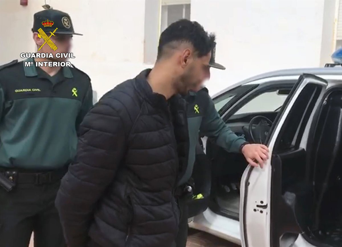 La Guardia Civil detiene a los presuntos autores de 5 robos con fuerza en Totana (Murcia)