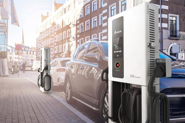 Delta lanza el cargador ultradelgado DC Wallbox de 50 kW para vehículos eléctricos en EMEA