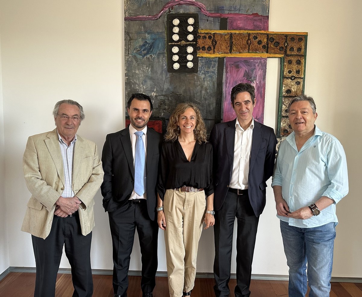 Felipe Benítez Reyes gana el Premio Iberoamericano de Poesía Hermanos ...