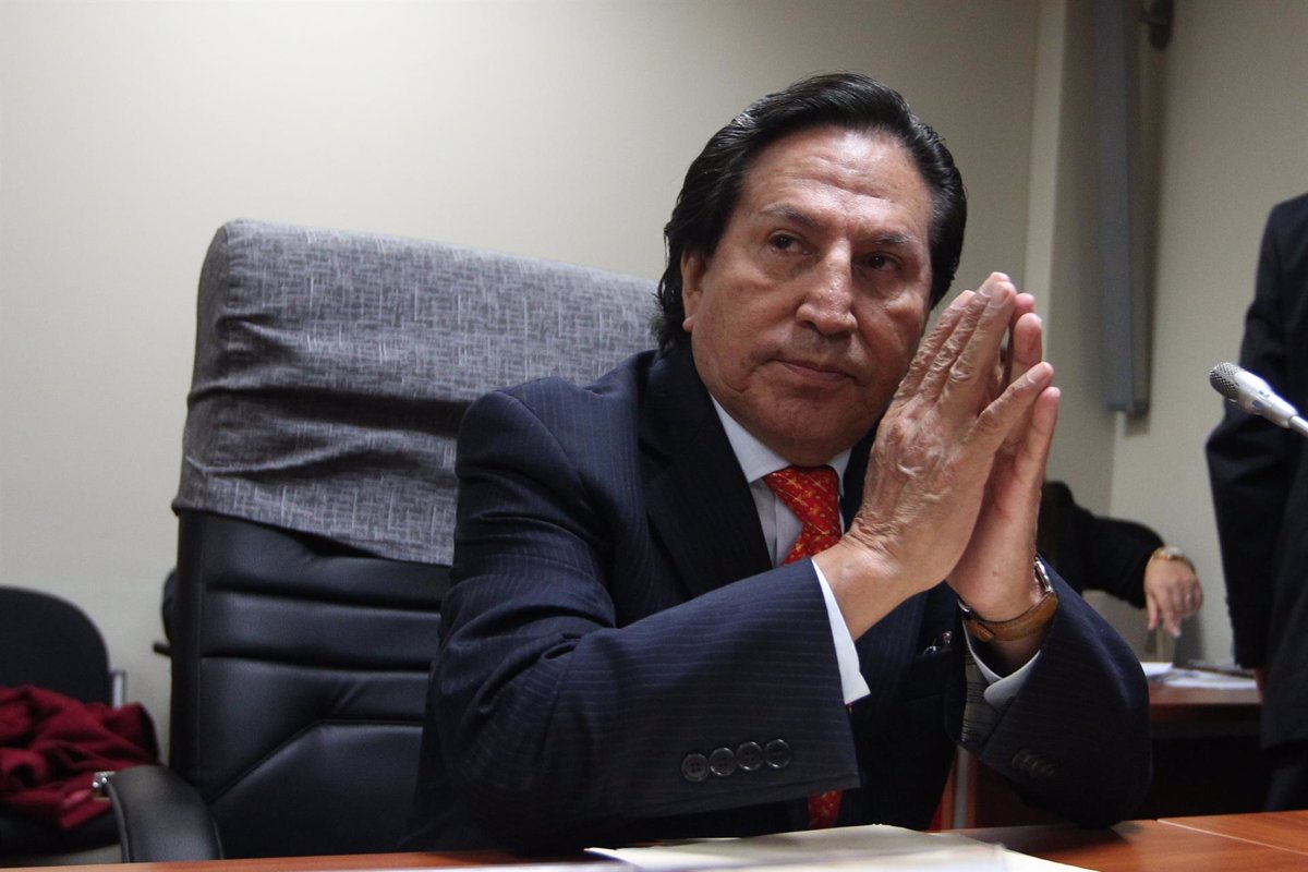 Perú El Expresidente Peruano Alejandro Toledo Se Entrega A Las