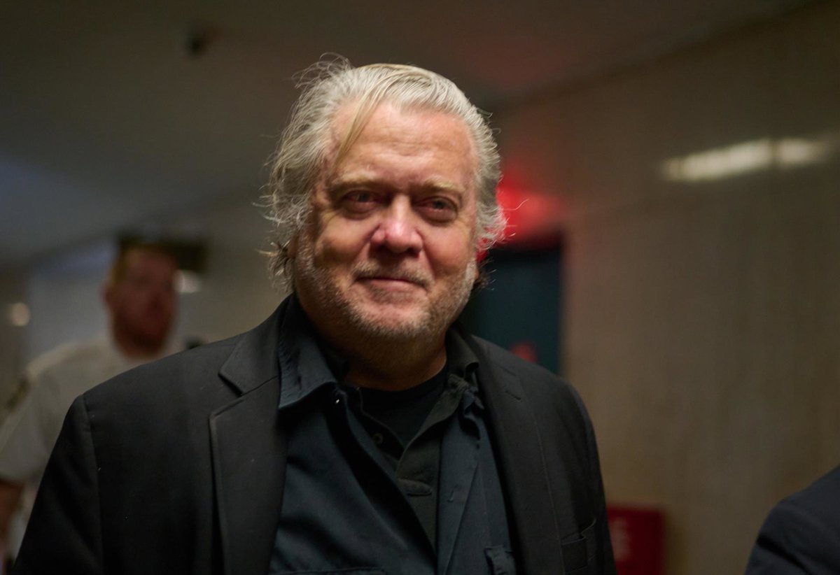 EEUU.- Un gran jurado federal de EEUU cita a Steve Bannon, exasesor de ...