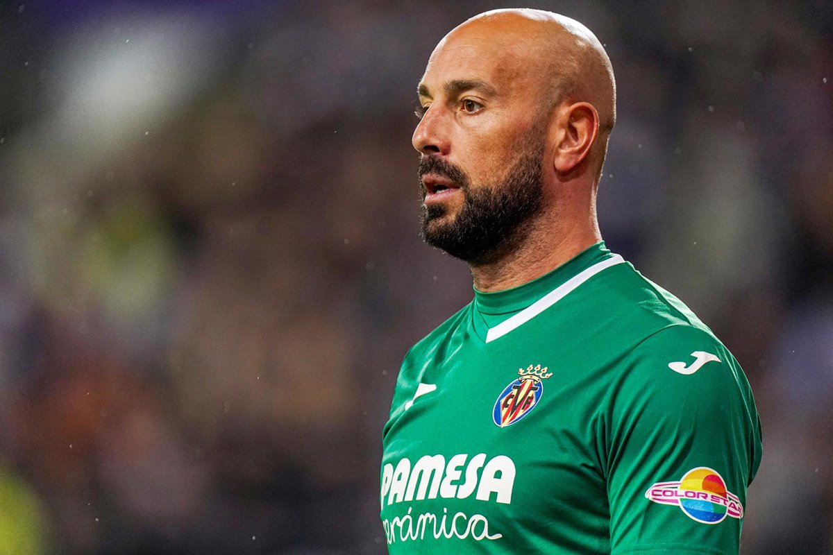 Pepe Reina renueva con el Villarreal hasta 2024