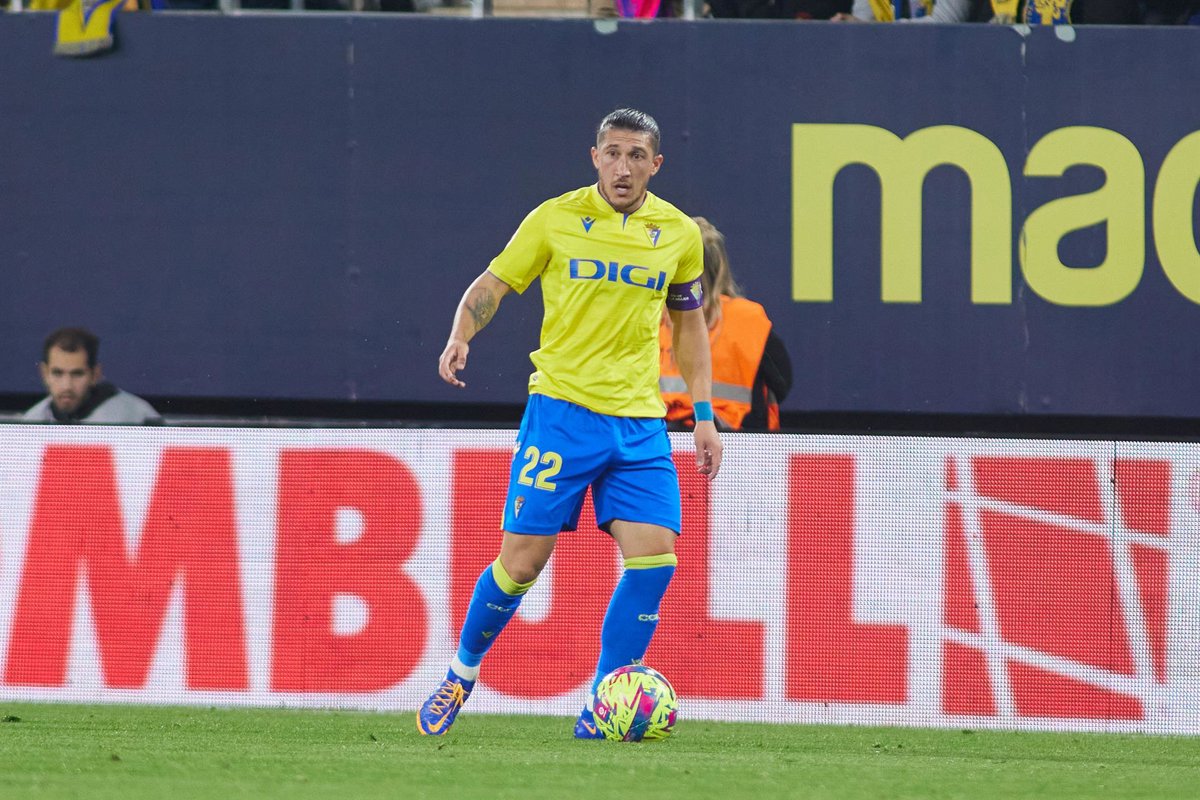 'El Pacha' Espino firma con el Rayo Vallecano por tres temporadas