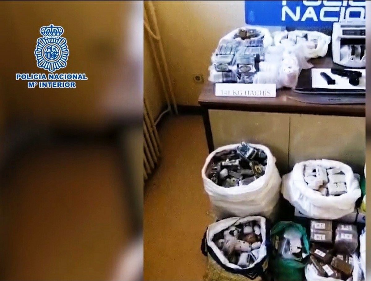 Dos detenidos y 140 kilos de hachís incautados al desmantelar un nuevo 'narcopiso' en San Blas