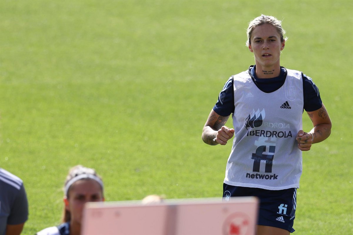 Mapi León y Patri Guijarro abandonan la concentración: "No han sido las maneras"