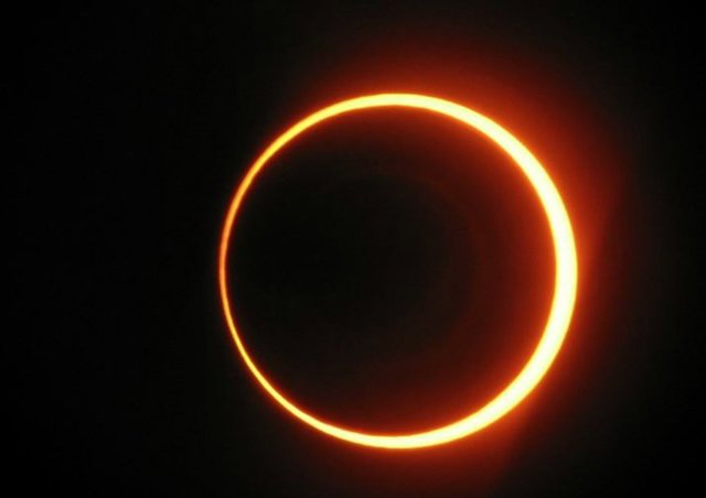 Un eclipse solar anular recorre las Américas este 14 de octubre