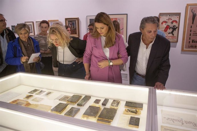 El Espacio Santa Clara de Sevilla reúne medio millar de obras del ...