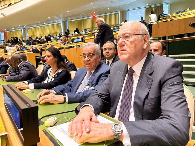 El Primer Ministro De Líbano Se Reúne Con Su Cúpula De Seguridad Para