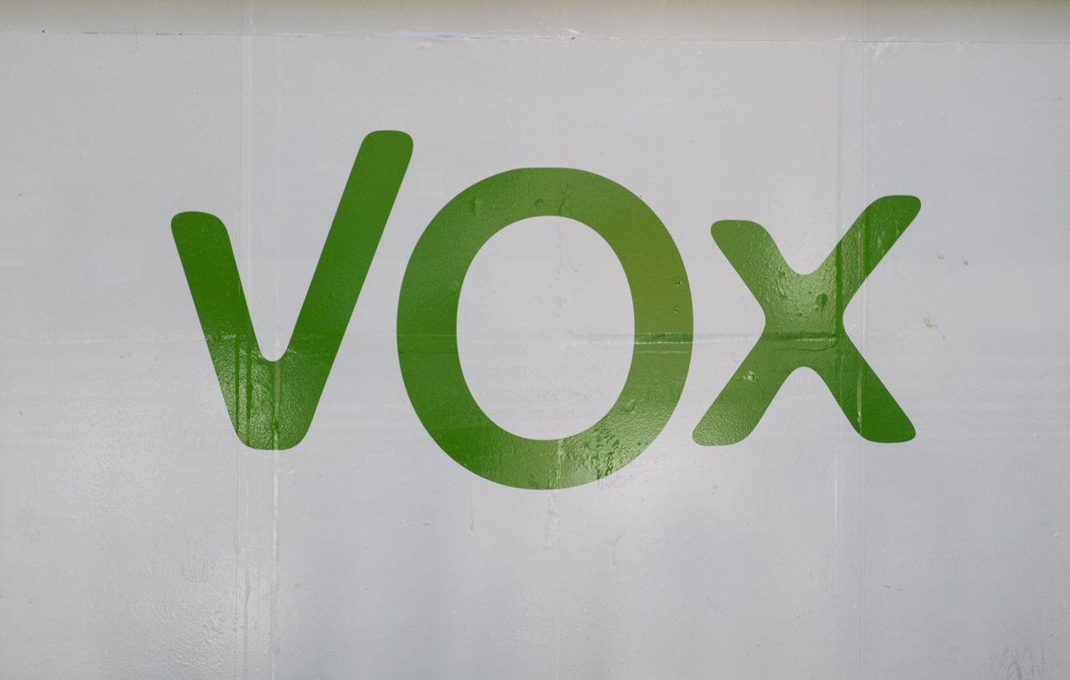 Vox desaloja su sede de Barcelona por una llamada de amenaza de bomba