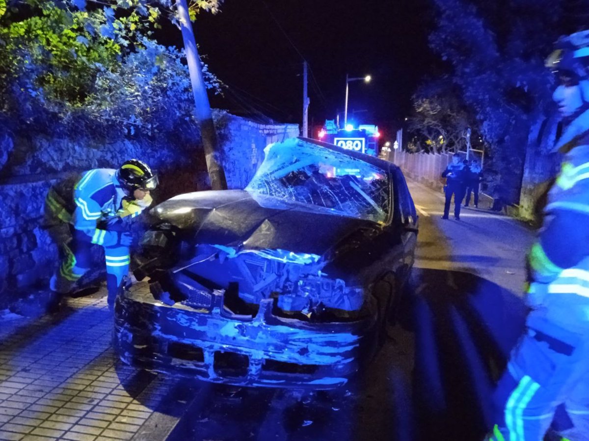 Un Herido En Gijón Al Perder Un Conductor El Control Del Vehículo Y
