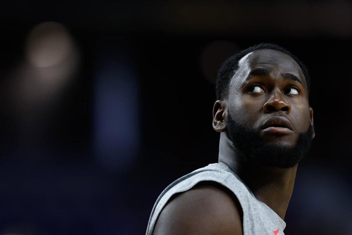 Usman Garuba debuta con los Warriors en el triunfo ante los Wizards