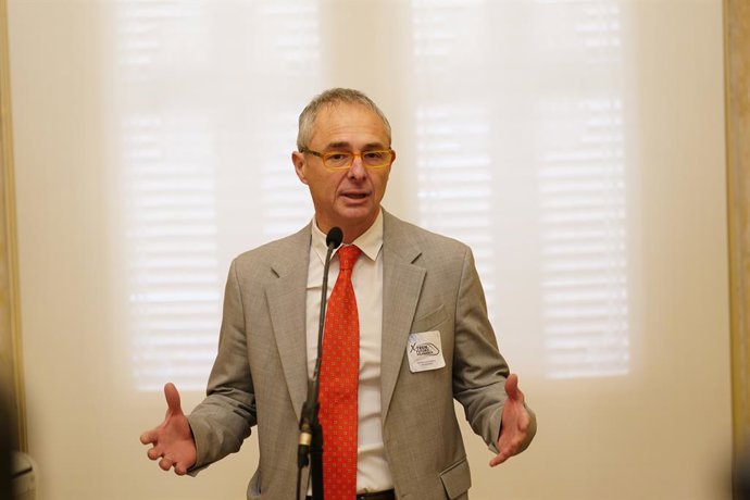 Estados Unidos.- El rector de la USAL lamenta la "irresponsable ...