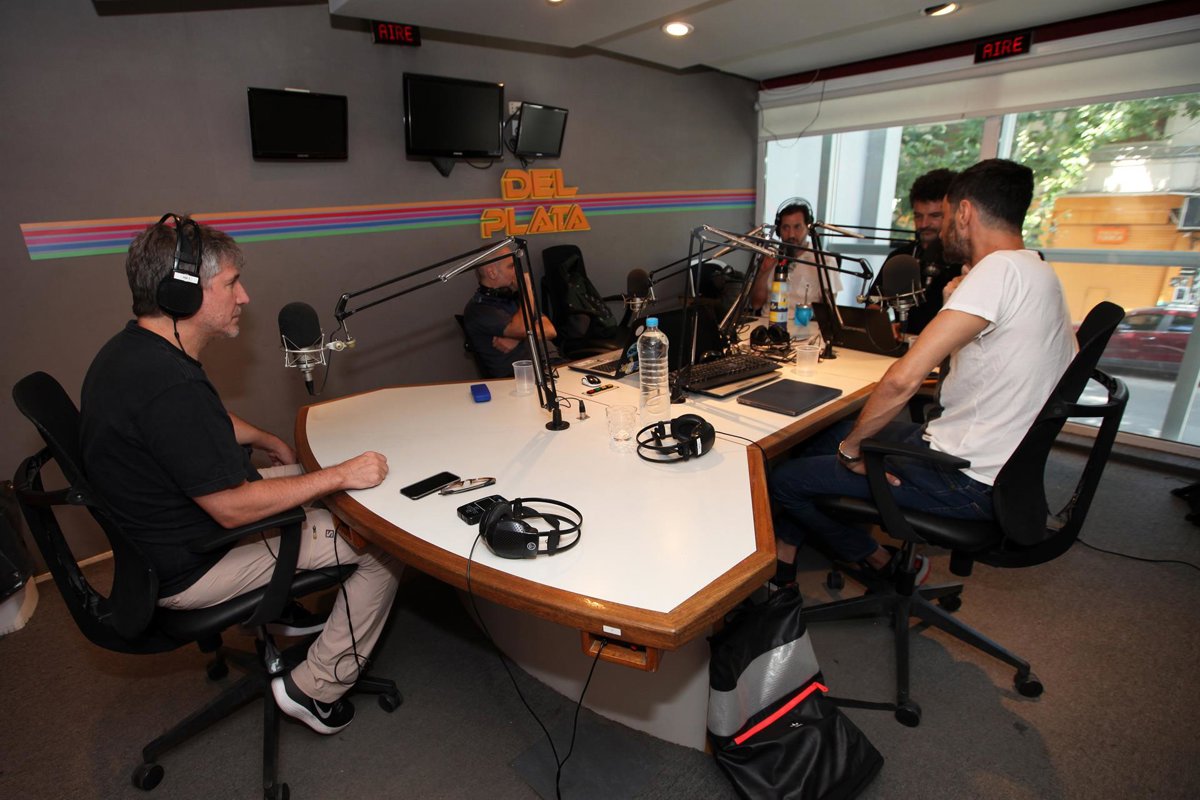 Argentina.- El nuevo director de la Radio Nacional argentina despide a ...