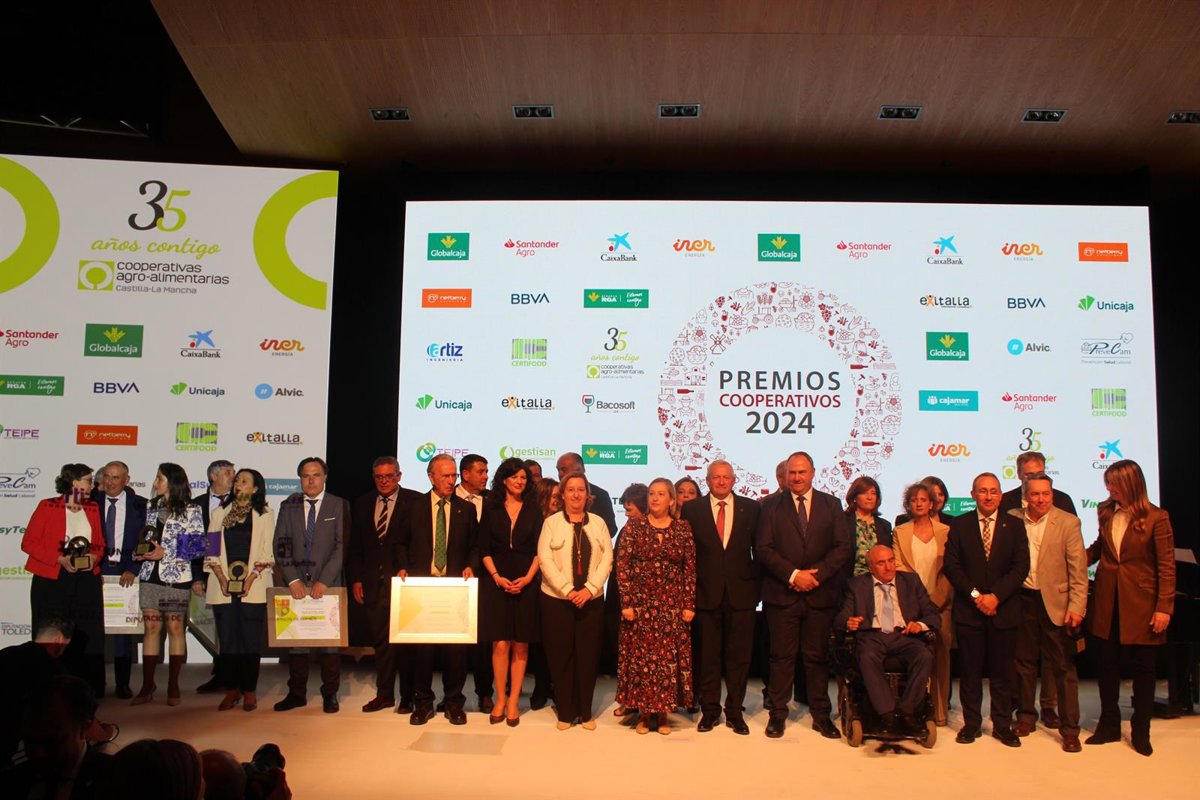 Villafranca renueva liderazgo en Cooperativas Agro-alimentarias en la gala que encumbra a Carlos ...