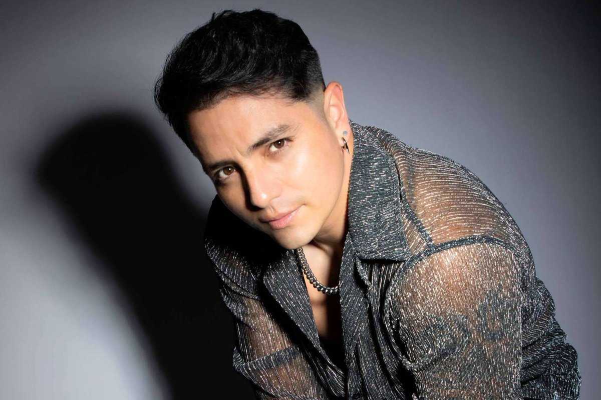 El Rockmántico Fehr Rivas lanza su segundo disco y anuncia gira en España