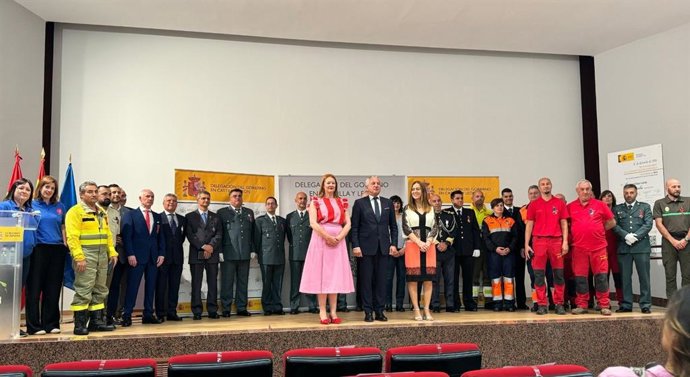 Sen Destaca La Valentía De Los Condecorados Con Medallas Al Mérito De