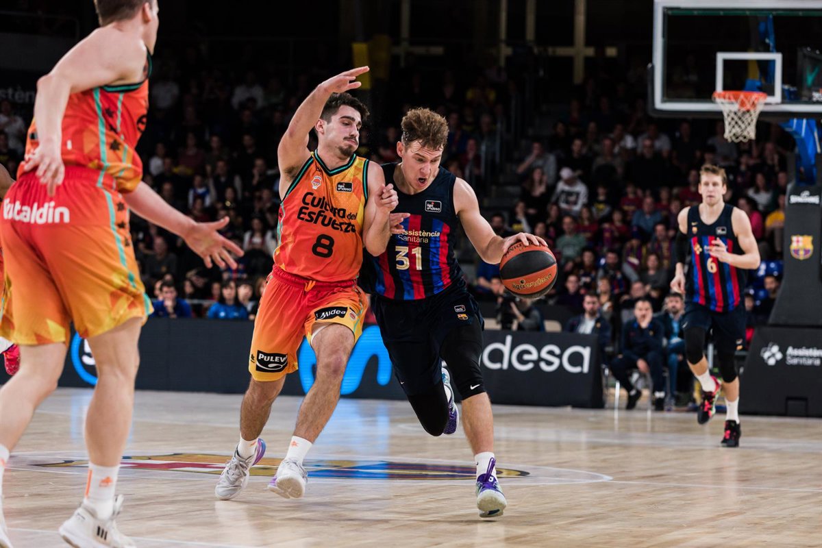Guillem Ferrando termina su etapa en el Valencia Basket