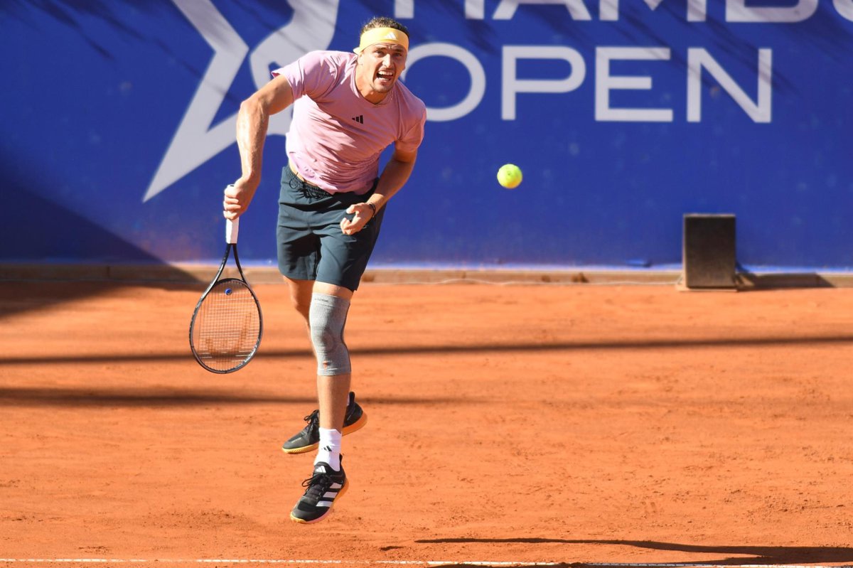Pedro Martínez no puede con Zverev en semifinales de Hamburgo