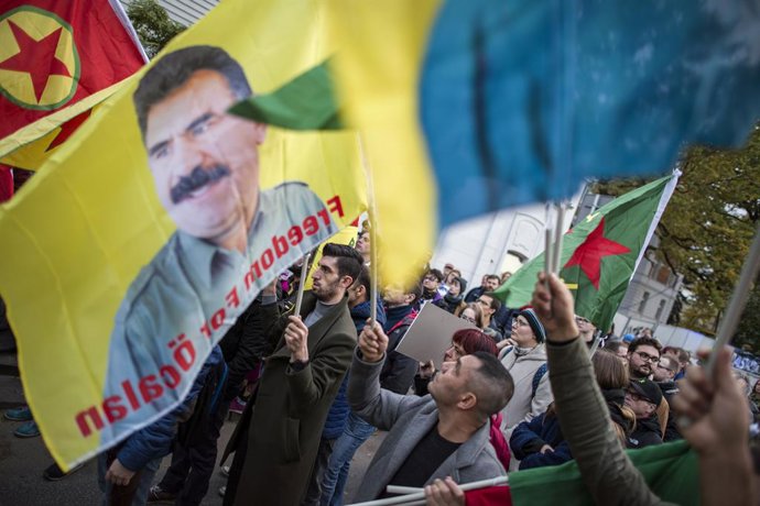 Turquía.- El encarcelado líder del PKK, Abdulá Ocalan, recibe su ...