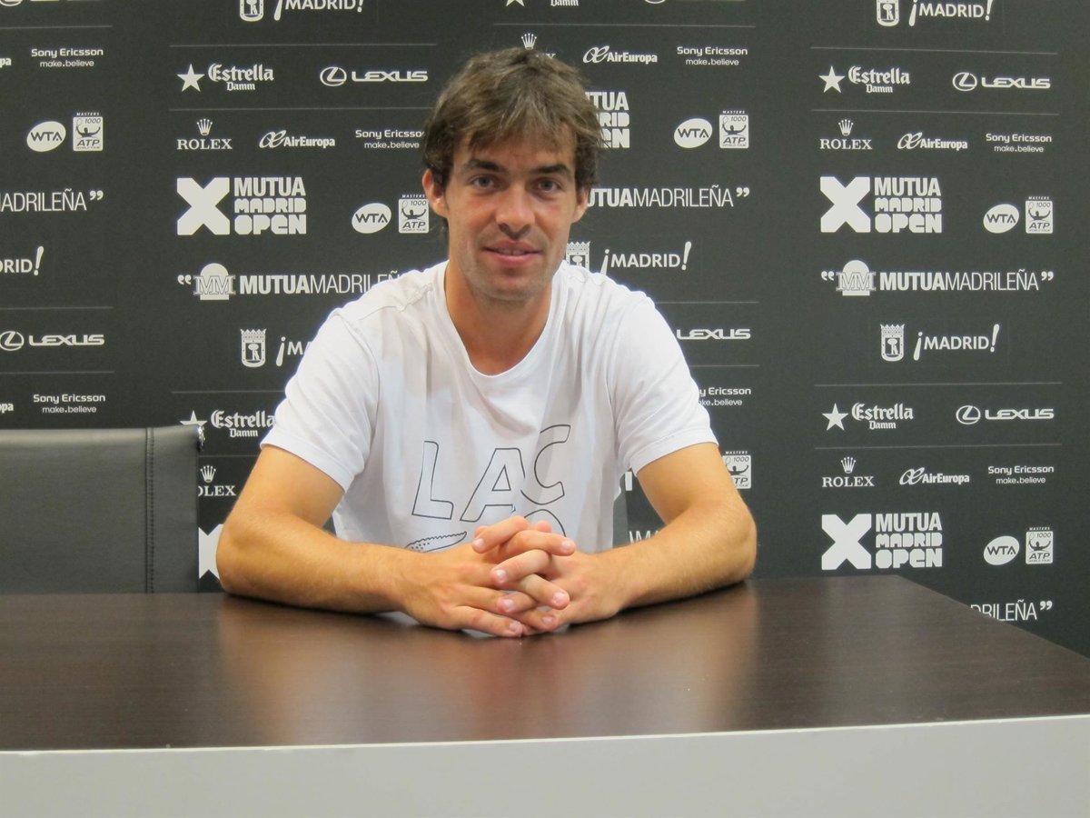 Pere Riba, el entrenador español que ayudó a la tenista Qinwen Zheng a ...