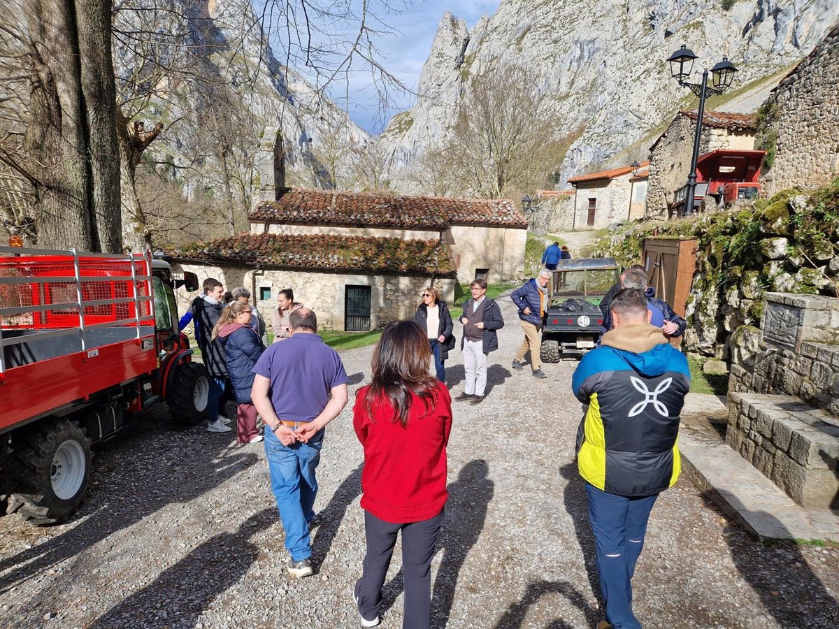 Cierra un mes el funicular de Bulnes por las obras de mejora en su ...