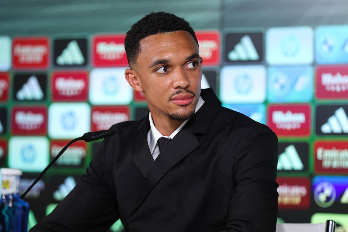 Alexander-Arnold: "Si me iba del Liverpool, era para jugar en el Real Madrid"