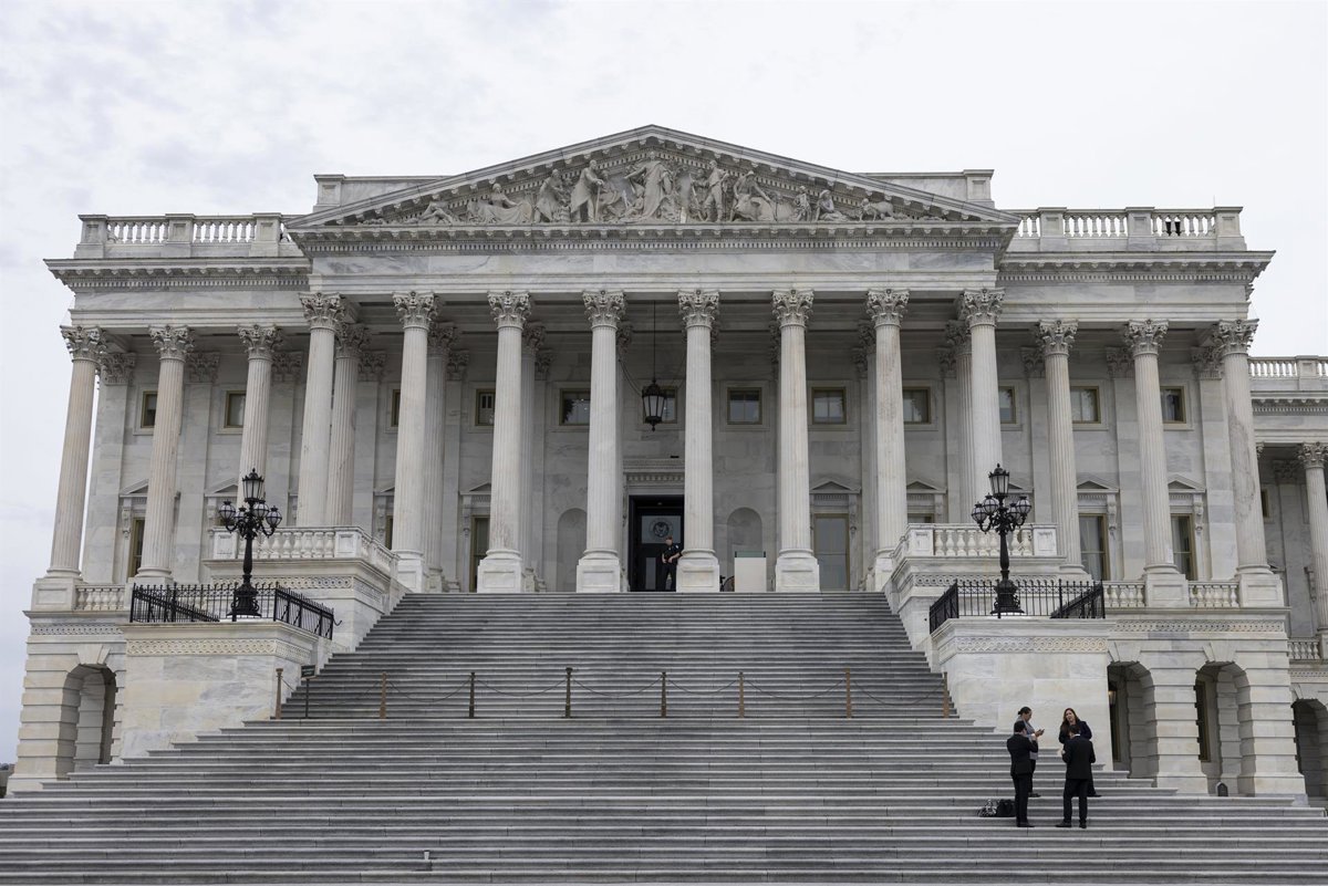 EEUU.- El Senado de EEUU llega a un acuerdo y allana el camino para terminar con el cierre de ...