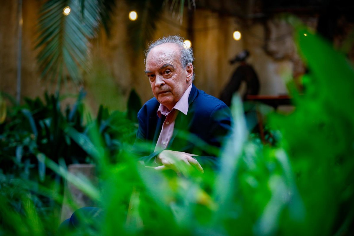 Vila-Matas, galardonado con el Premio Zenda de Honor: "La lengua ...