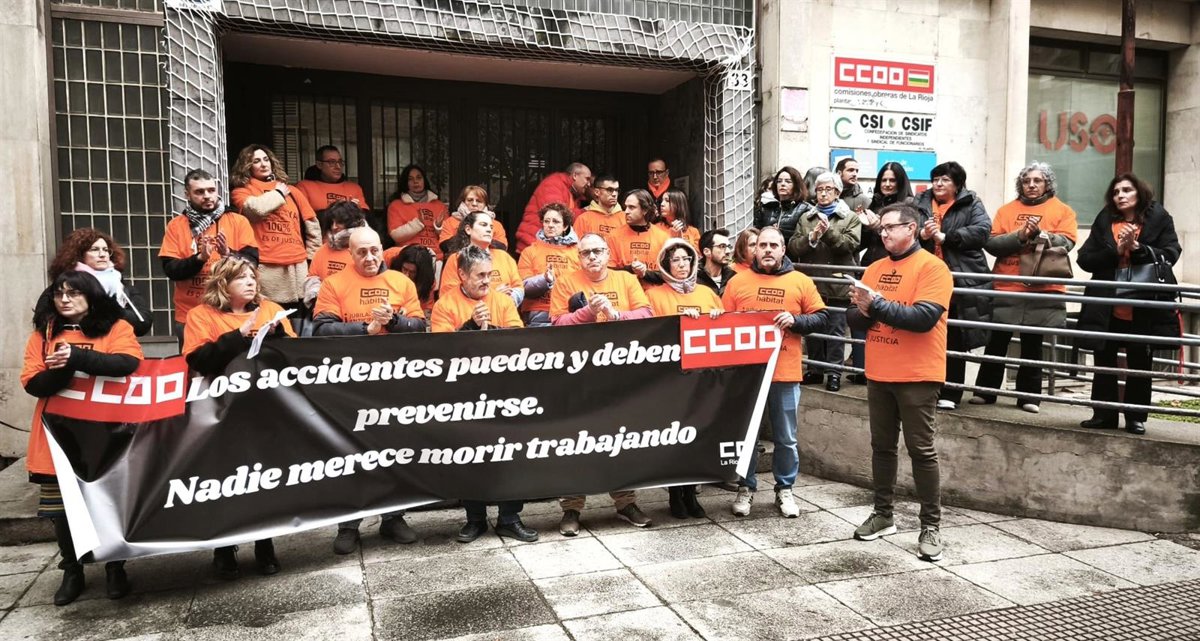 CCOO se concentra por fallecimiento de vigilante de seguridad de Museo ...