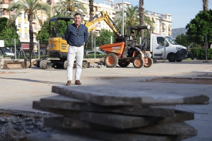El Ayuntamiento de Córdoba cambia la solería de la plaza Matías Prats ...