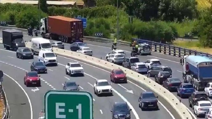 Dos accidentes colapsan los accesos a Sevilla durante dos horas en el ...